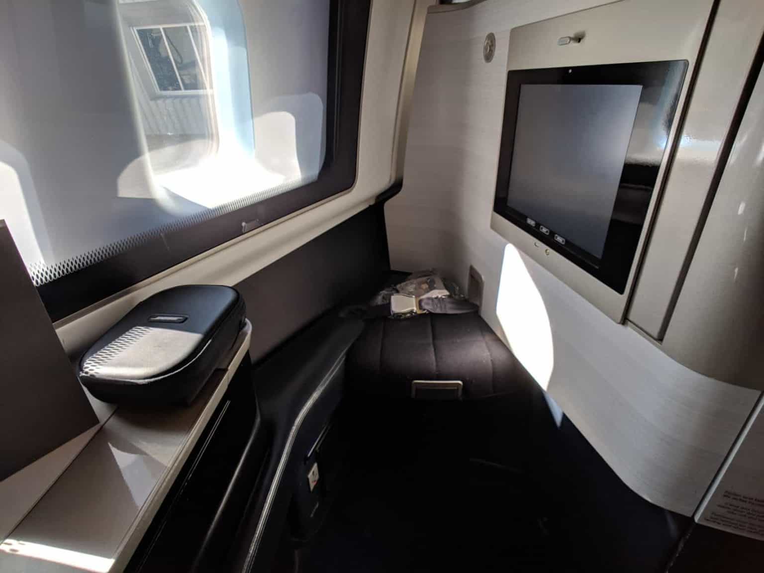 Review: British Airways (747-400) First Class from London to Las Vegas ...